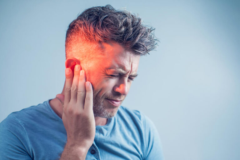 Throbbing Ear Pain with Sinus Infection: Causes and Relief - Your ...